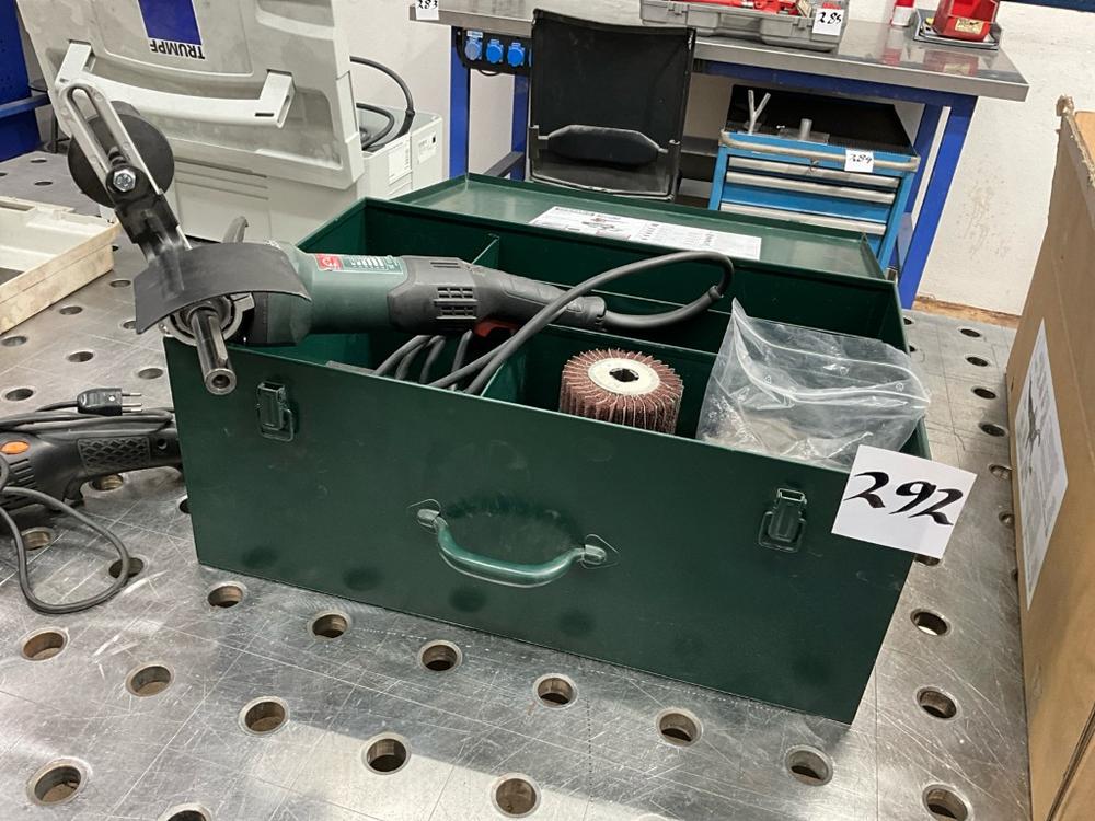 Metabo SE 17-200 RT burnishing machine | Dome Auctions
